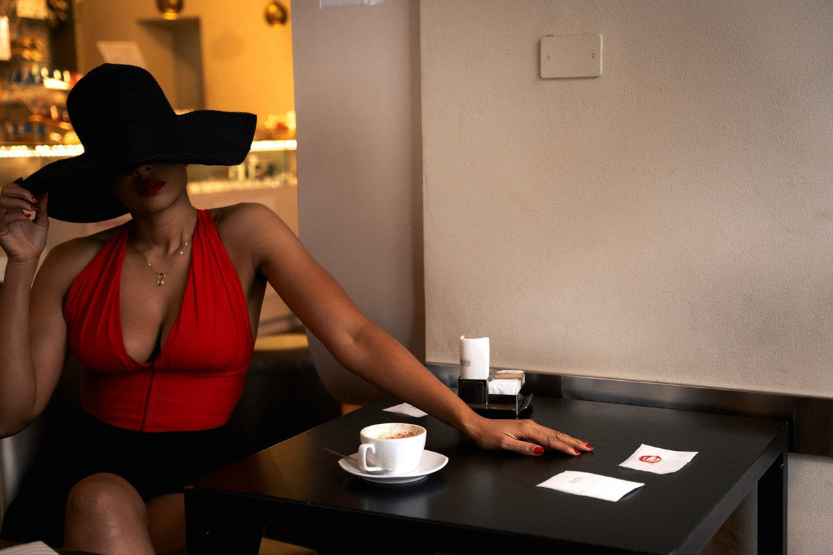 Empowering Women Through Retro Elegance: Lessons from Iconic Pin-Ups ...